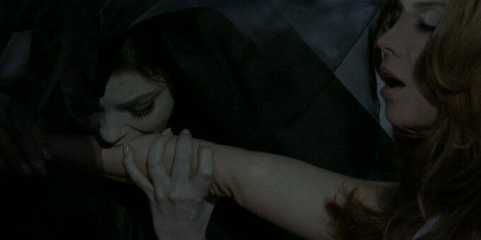 Dark Side Reviews - L'Antre des Chroniques